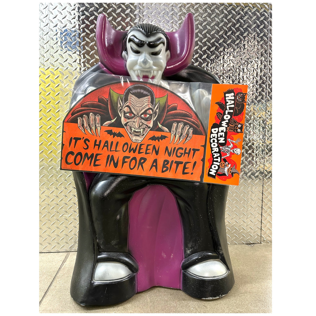 Jumbo Vampire On Halloween Night Die Cut | Eerie Emporium